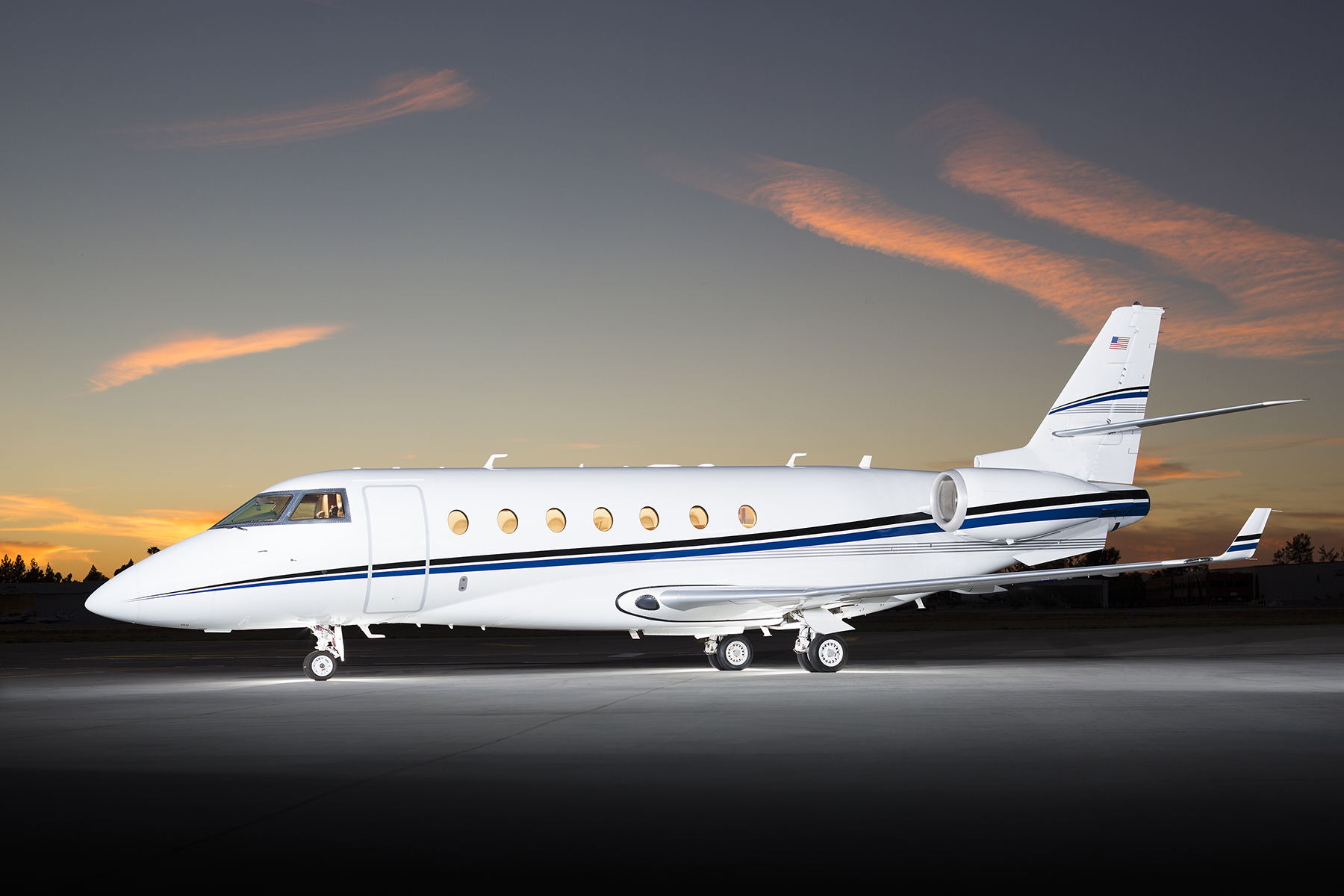 Gulfstream G200 - N789SB Jet | Clay Lacy Aviation