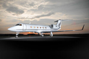 Private Jet Fleet: Gulfstream, Embraer, Dassault | Clay Lacy Aviation