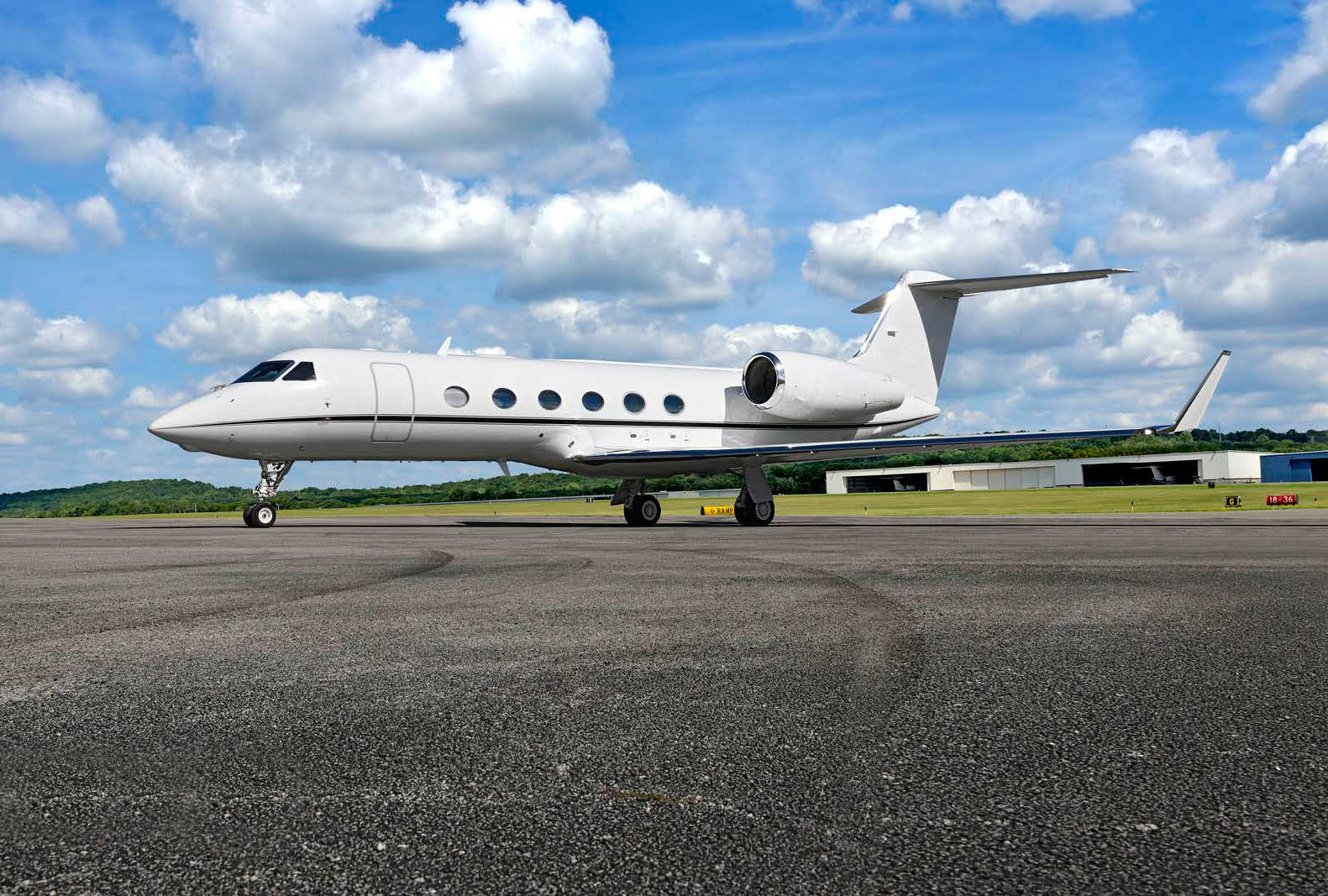 Gulfstream G450 For Jet Charter | Clay Lacy Aviation