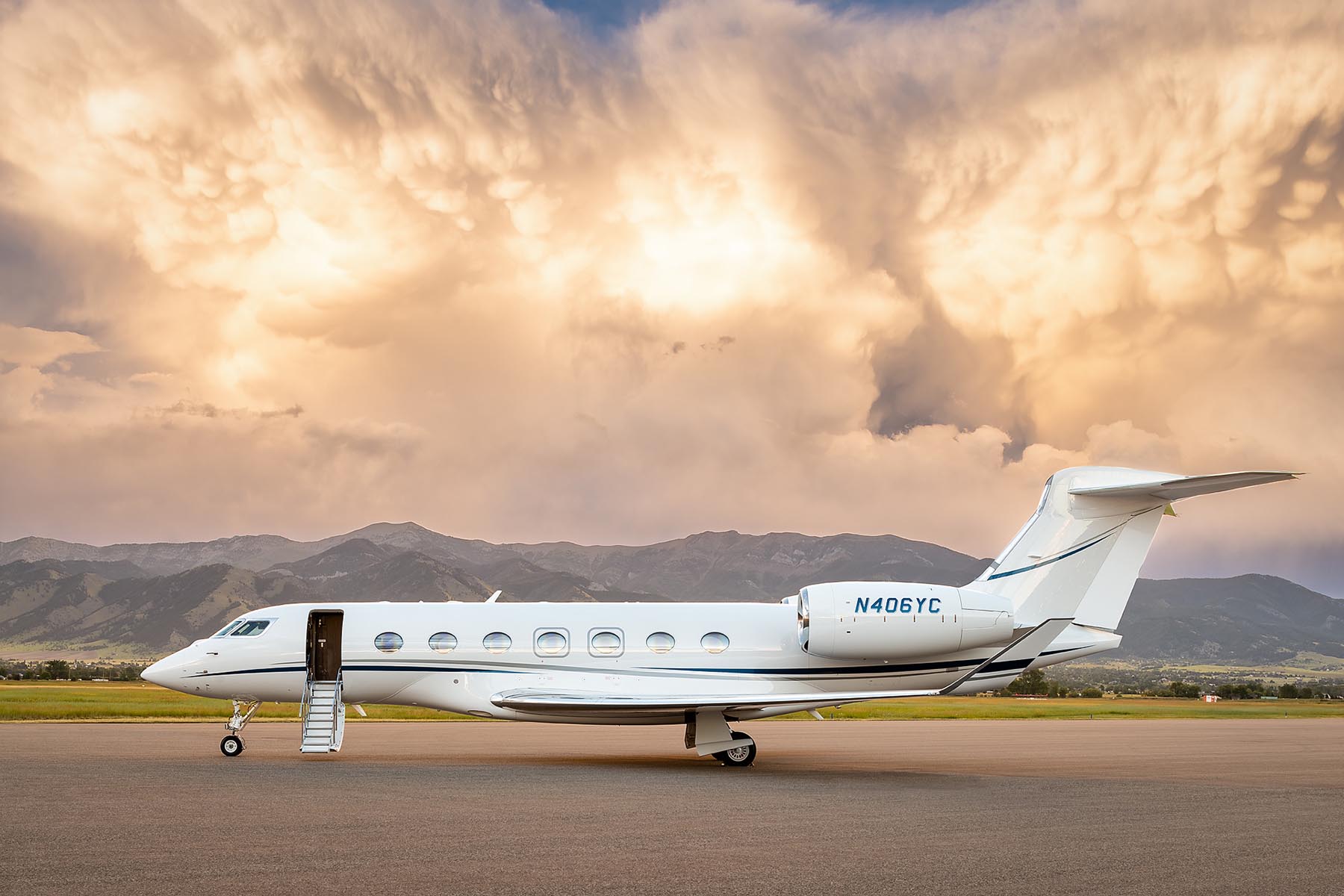 Gulfstream G500 - N406YC | Clay Lacy Aviation