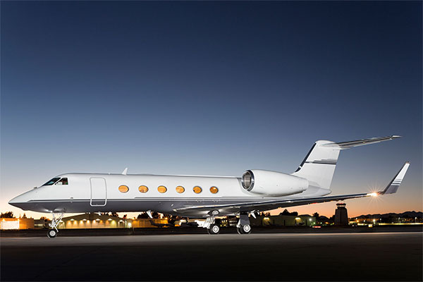 Private Jet Fleet: Gulfstream, Embraer, Dassault | Clay Lacy Aviation