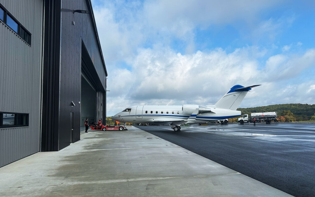 Waterbury-Oxford Airport (KOXC) FBO Near New York | Clay Lacy